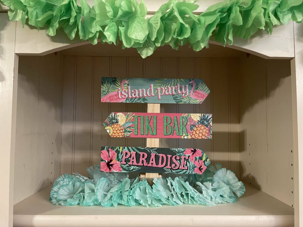 Aloha! 24 LUAU Party Dollar Tree DIYS - Crafty Beach